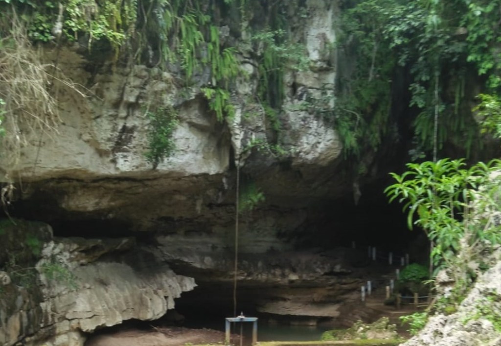 Gua Putri dalam Legenda Goa Puteri Dayang Merindu di Baturaja Ogan ...
