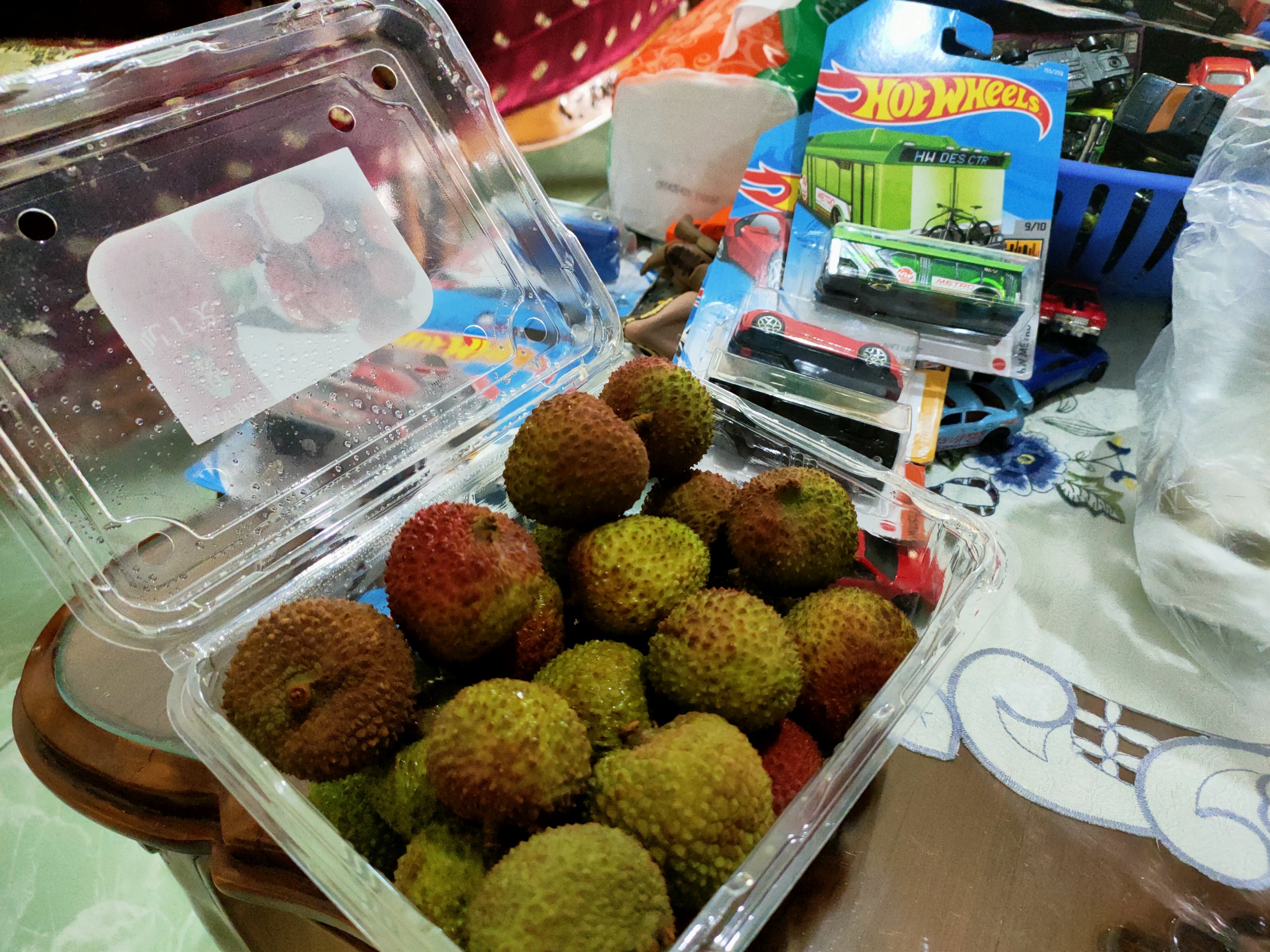 Inilah Bentuk dan Rasa Buah Leci | Kissparry