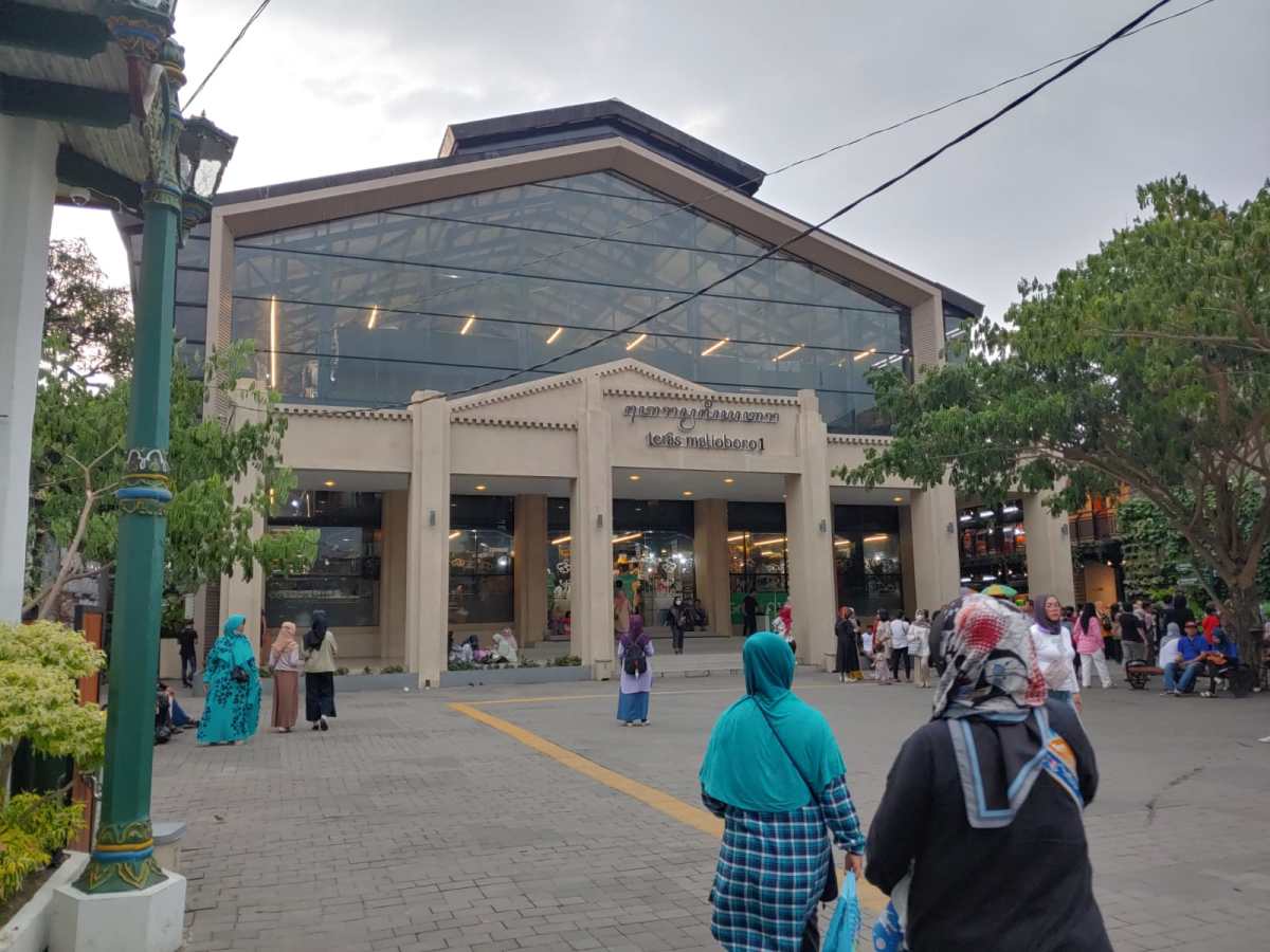 Malioboro Yogyakarta Kini Lebih Nyaman, ada Penyaman Pasar Teras ...