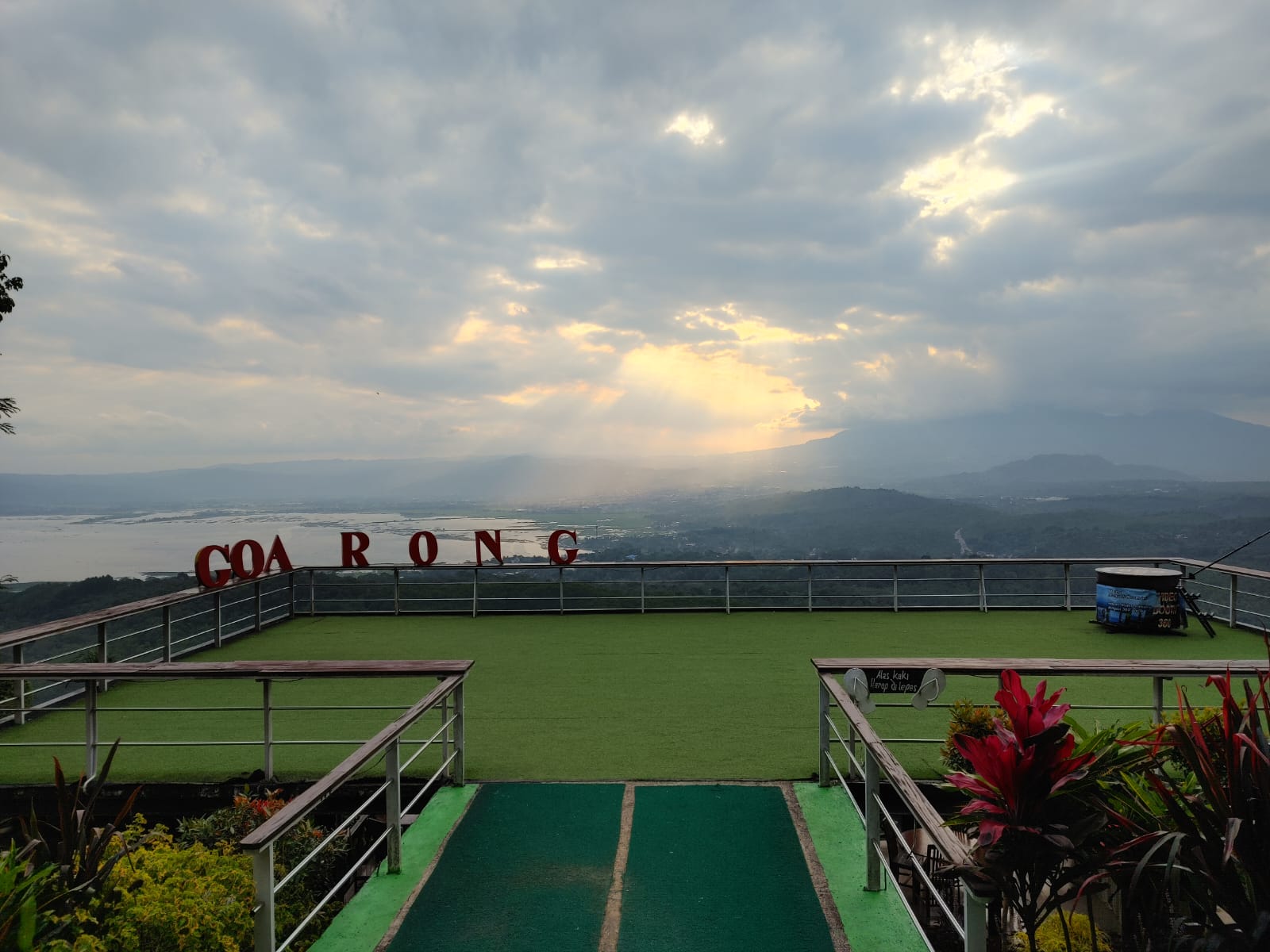 Inilah Beberapa Sudut Potret Goa Rong View Tuntang Semarang Menjelang ...